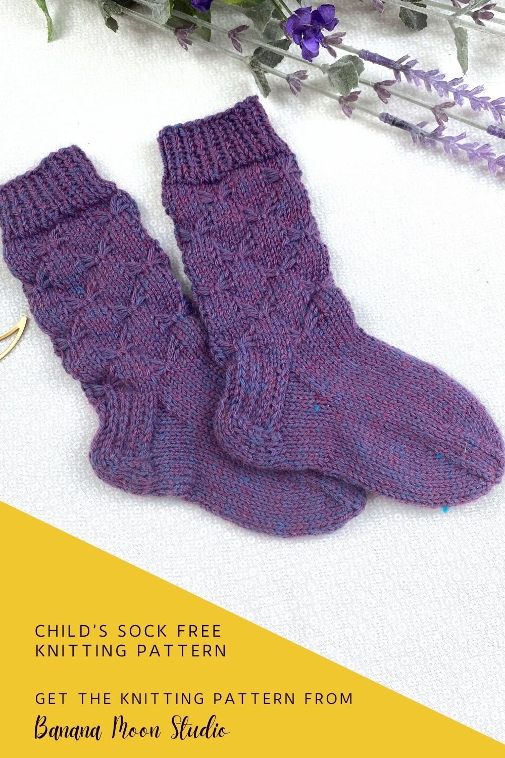 Free Child's Sock Knitting Pattern • Banana Moon Studio